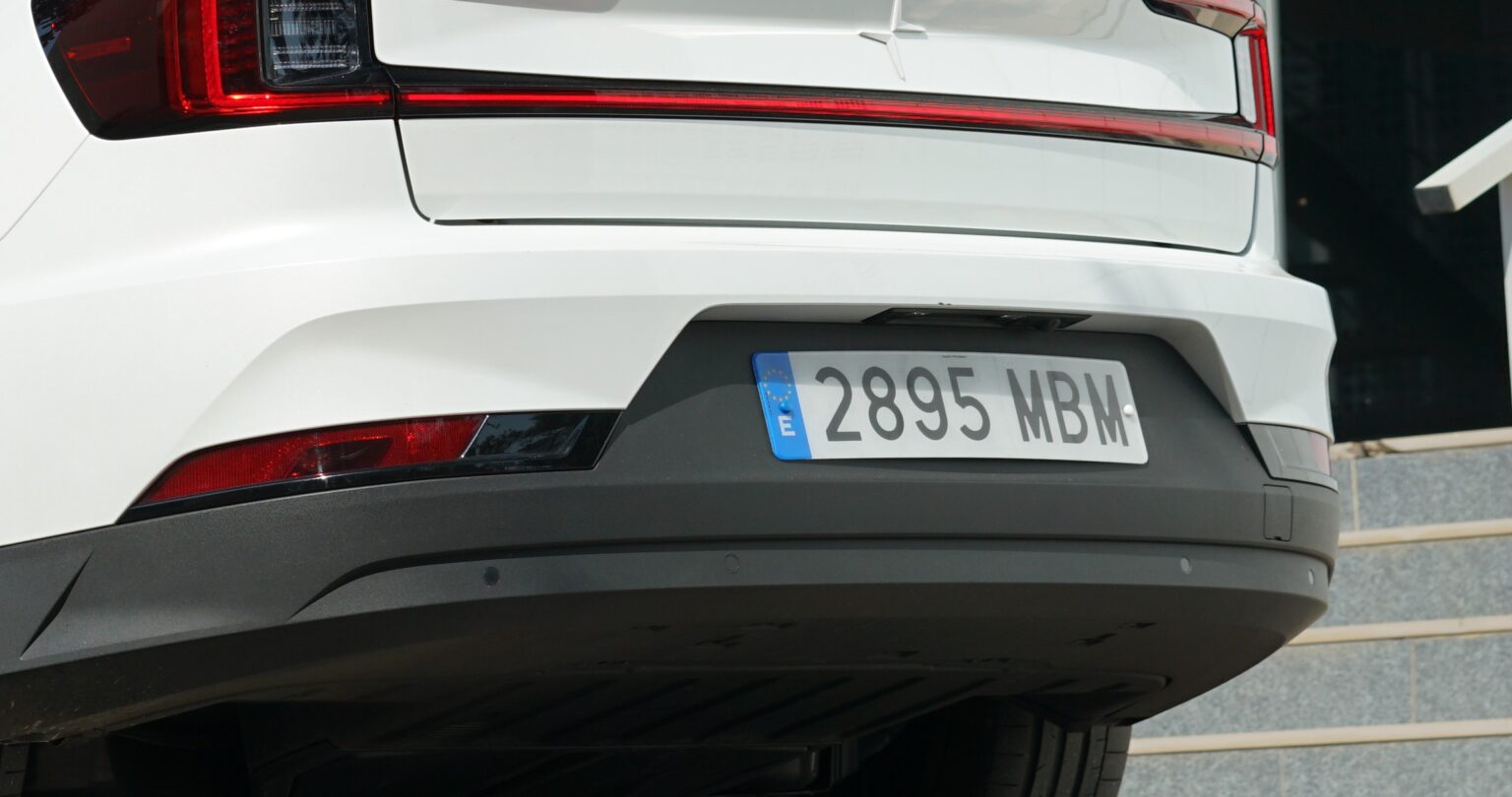 Fecha de matriculación por matrícula y otros detalles