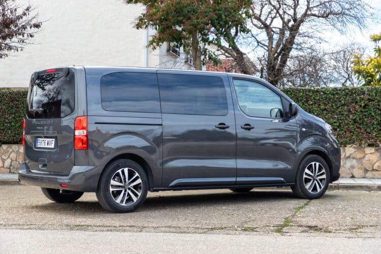 Opinión y prueba Peugeot Traveller Standard BlueHDi 180 EAT8