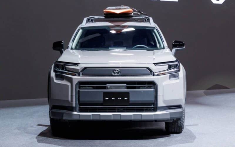 El Toyota RAV4 2025 debuta y esto es todo lo que sabemos