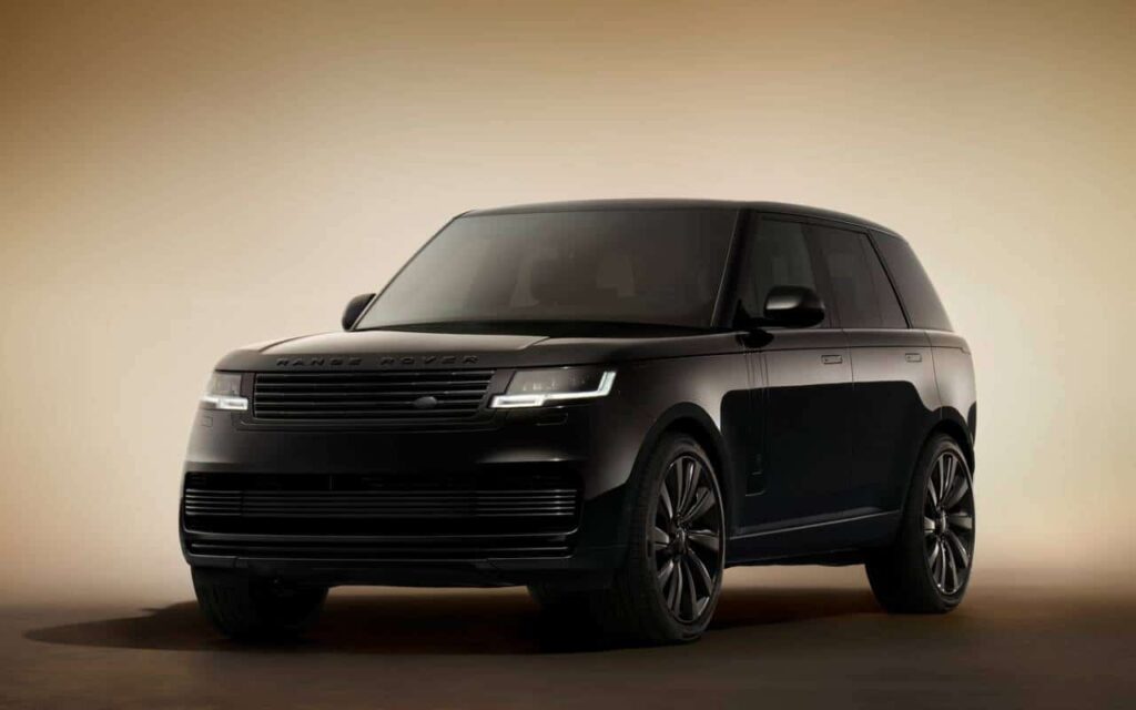 Nuevo Range Rover SV Black 2025: Elegancia total en negro,