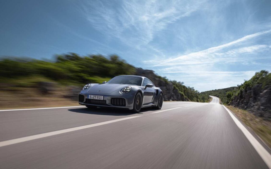 Porsche 911 Turbo S: 711 CV y tecnología Bi-Turbo Hybrid