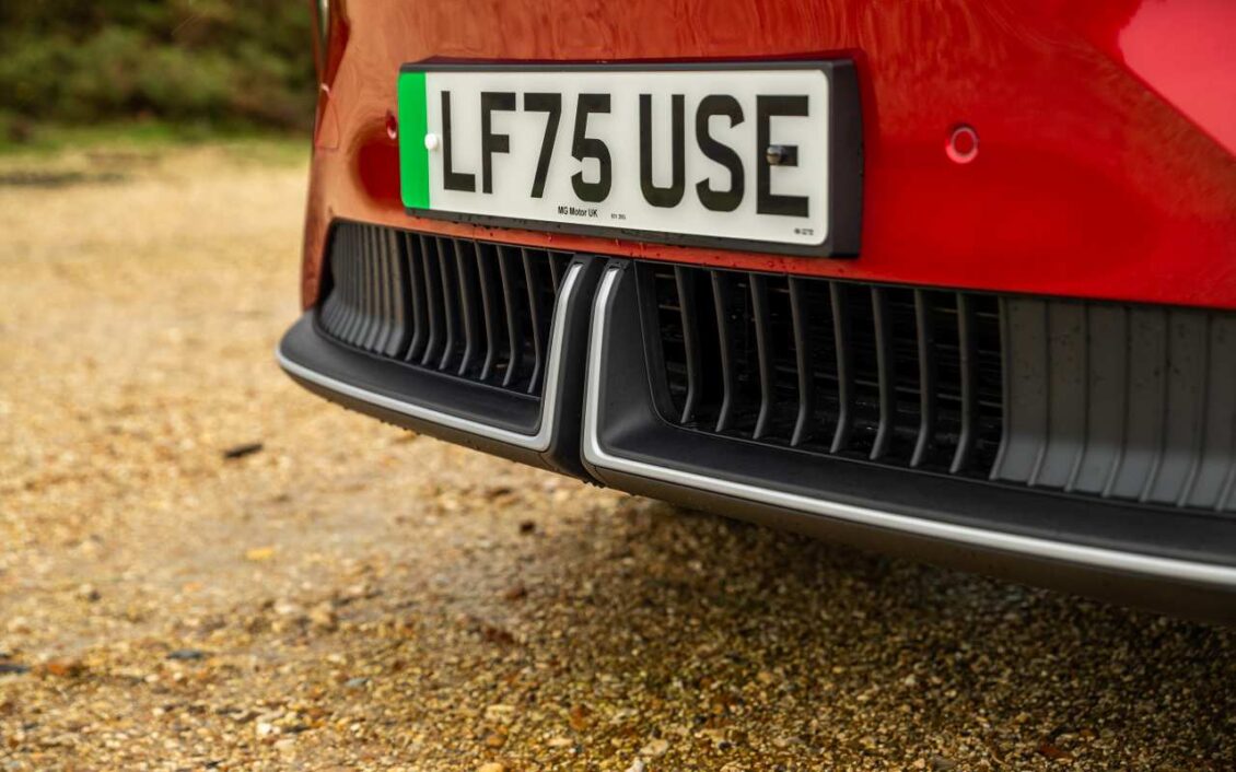 El MG MGS6 EV debuta con todos sus detalles: versiones